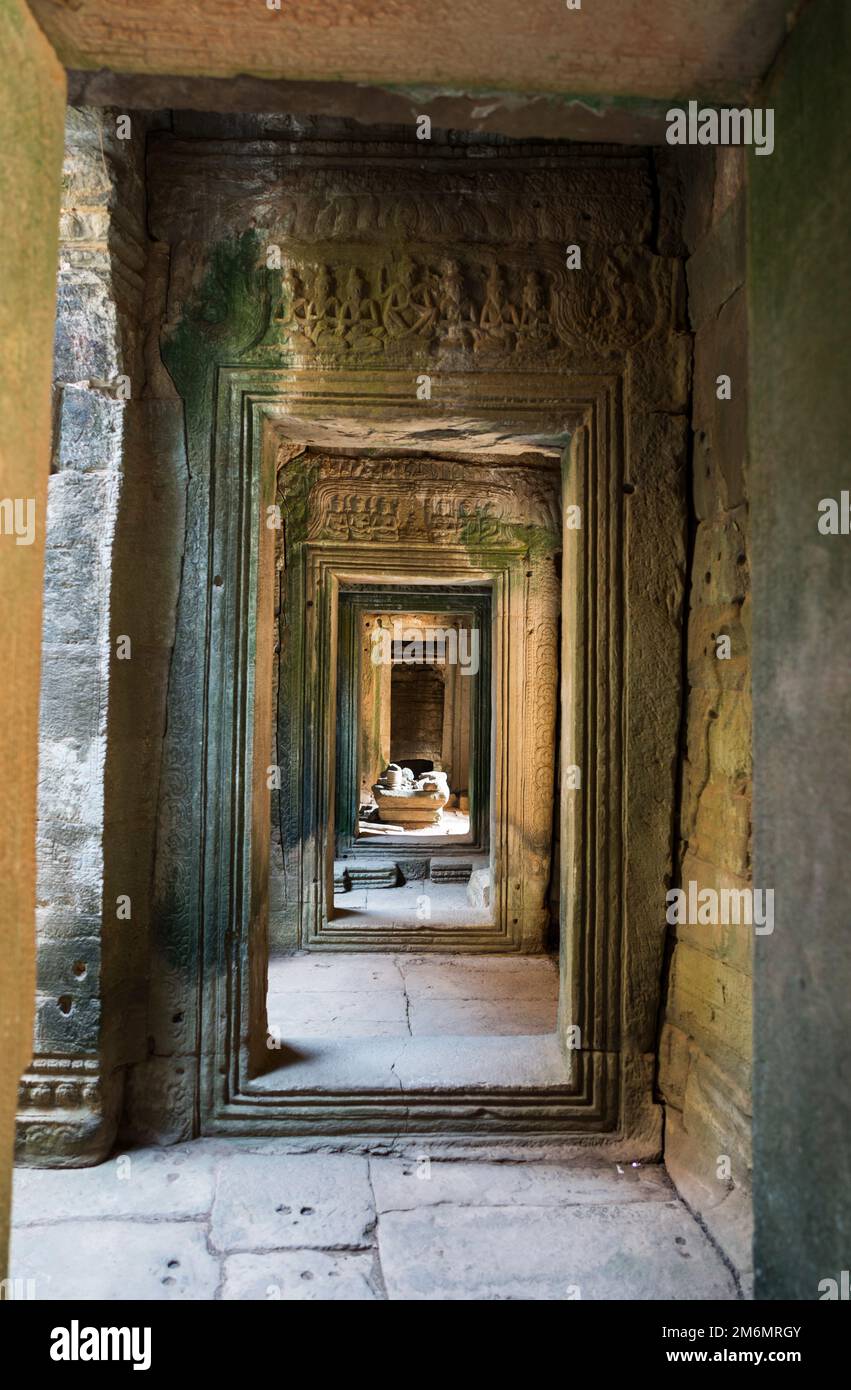 Angkor bayon giant statues Stock Photo - Alamy