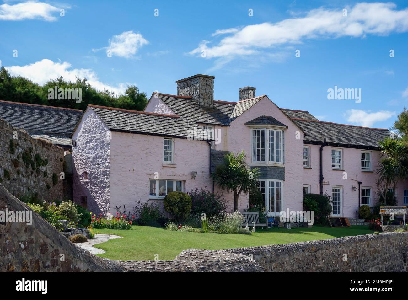 Traditional stone building in Bude Stock Photo - Alamy
