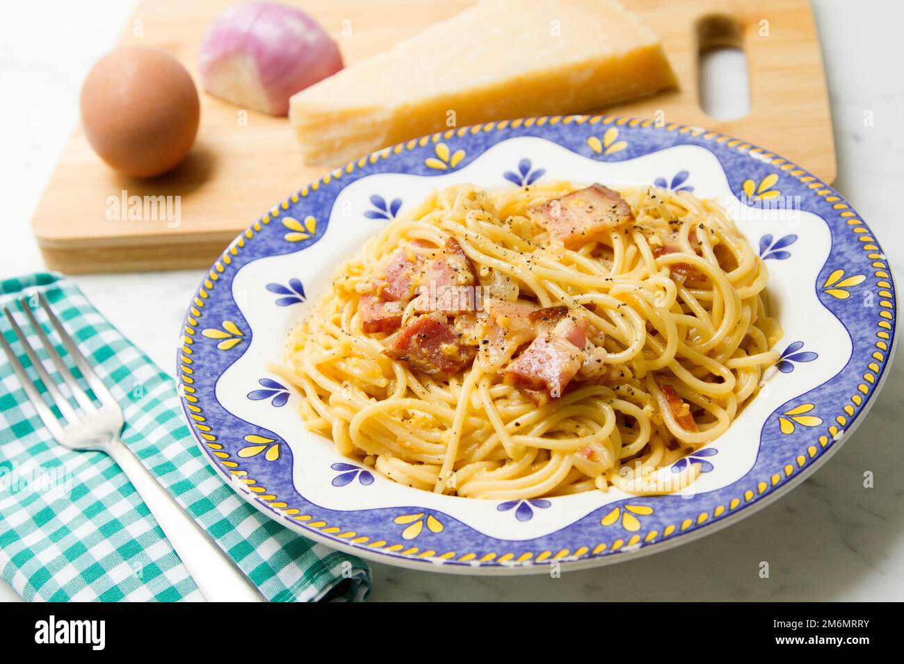 Spaghetti speck hi-res stock photography and images - Alamy