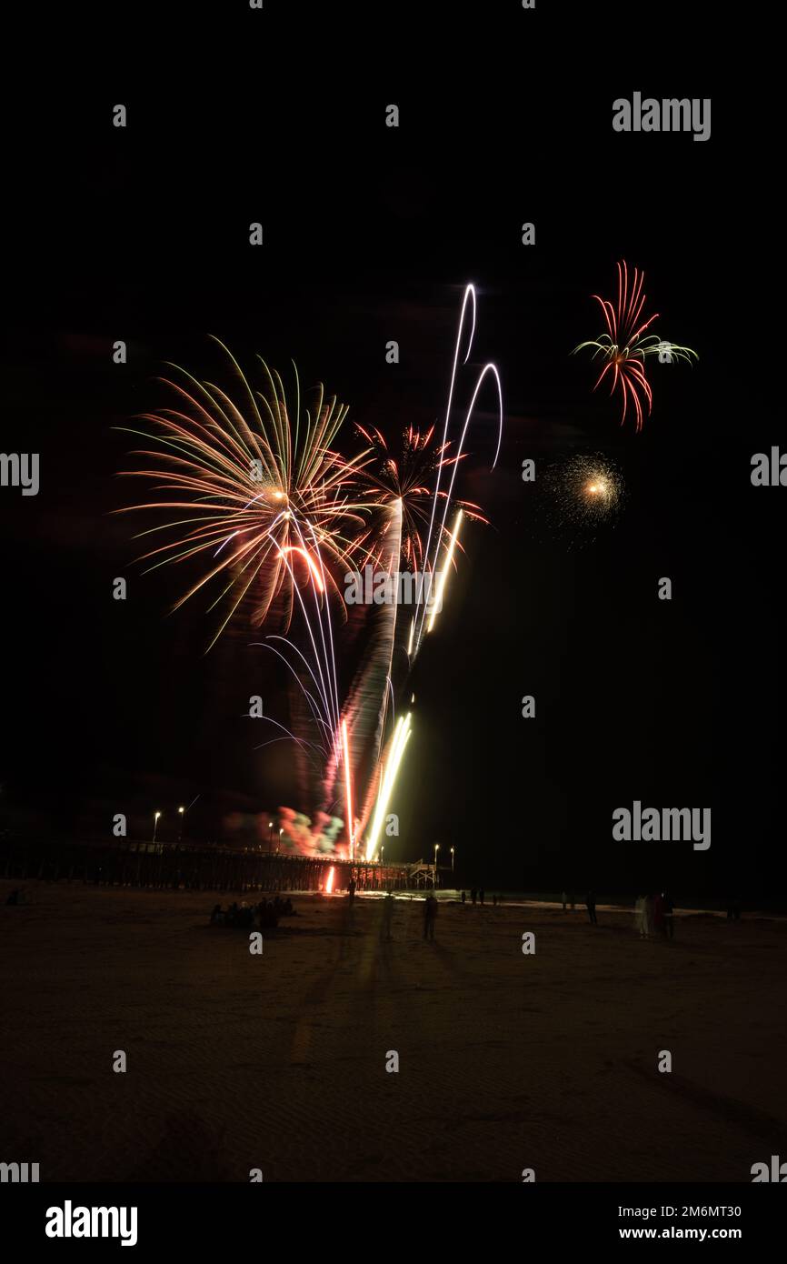 Fireworks shoot off from Newport Beach pier to kick off boat parade ...