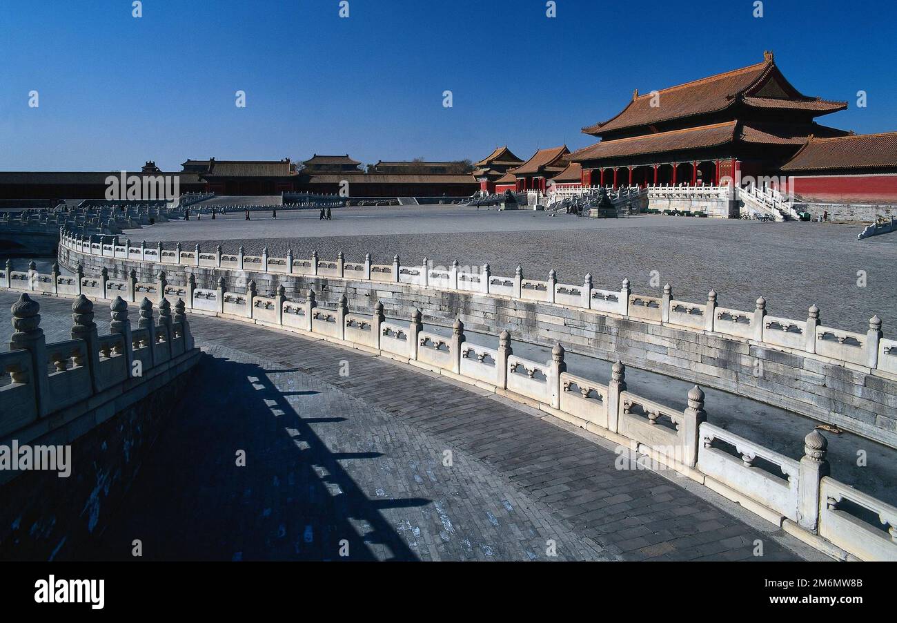 A traditional Asian building at sunlight Stock Photo - Alamy