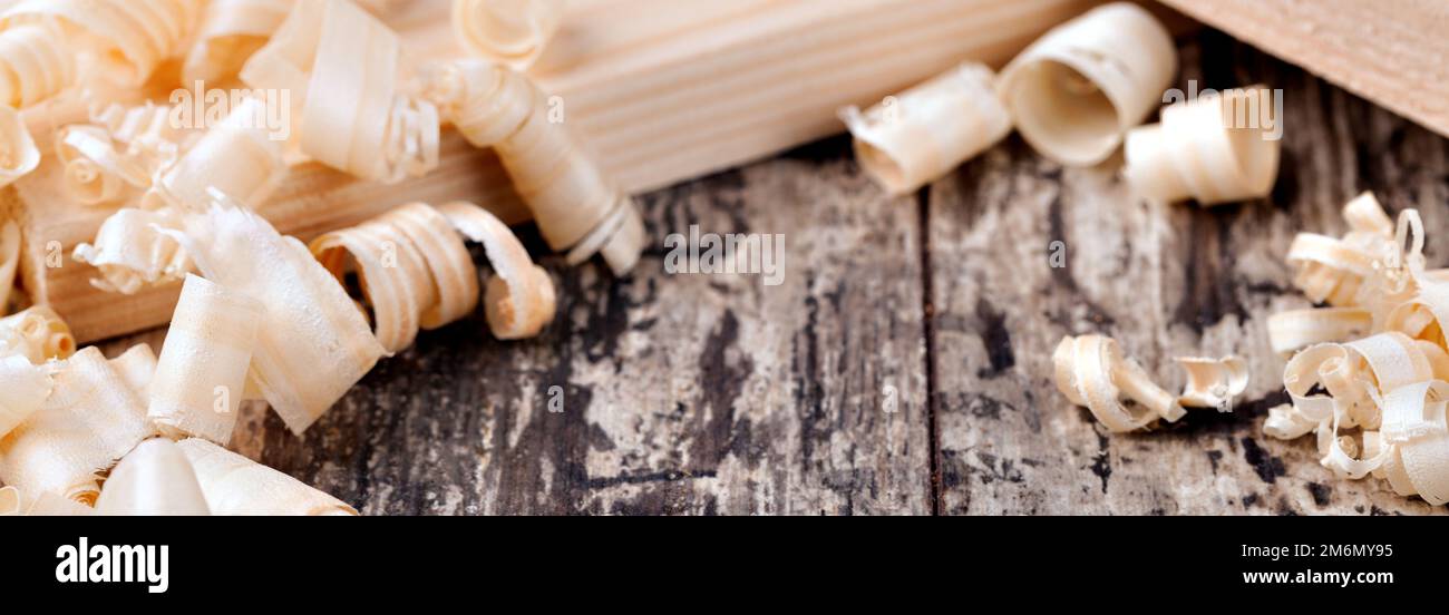 Wood shavings hi-res stock photography and images - Alamy