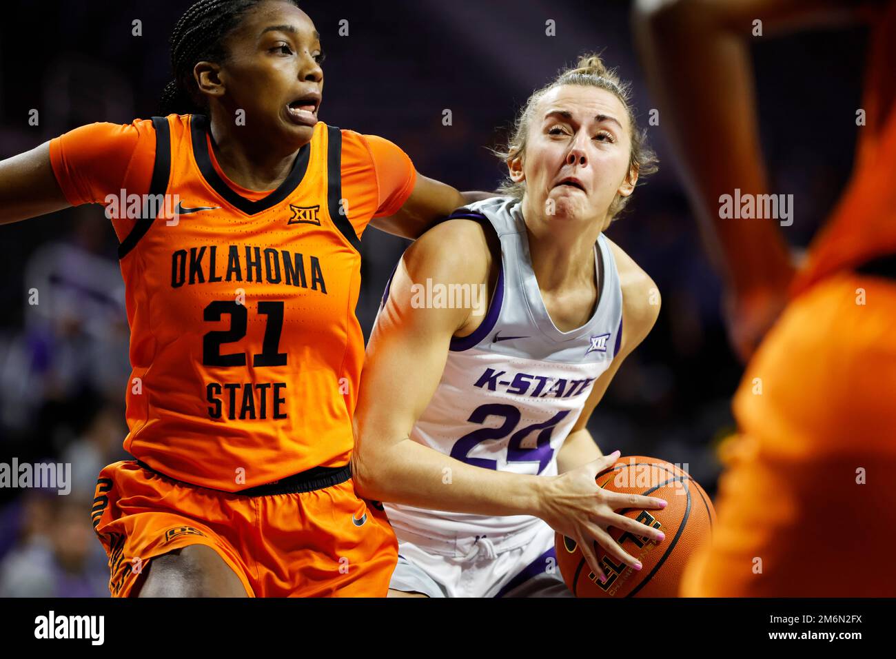 Kansas State guard Emilee Ebert (24) attempts to get past Oklahoma ...