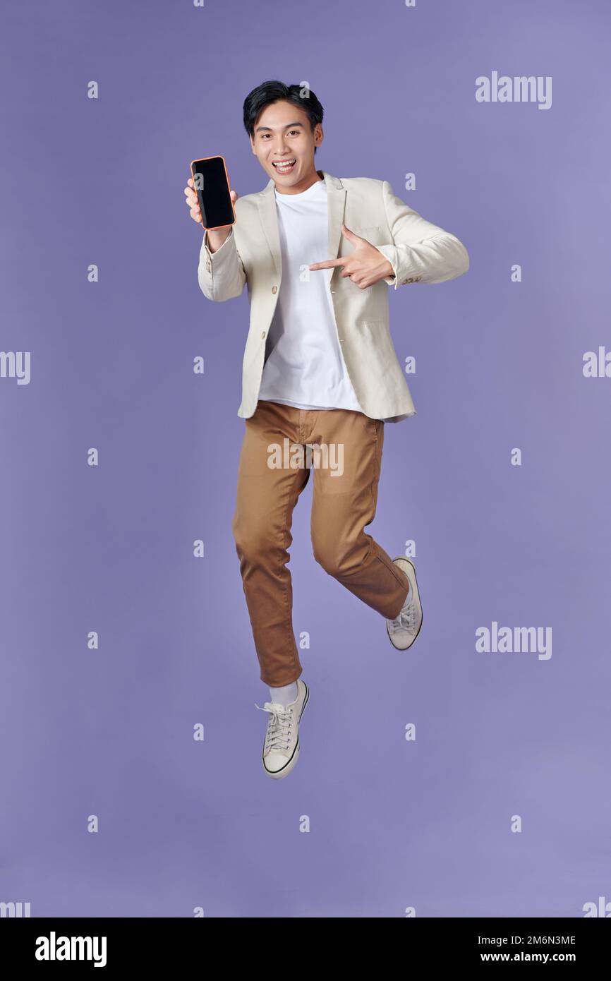 Guy pointing hi-res stock photography and images - Alamy
