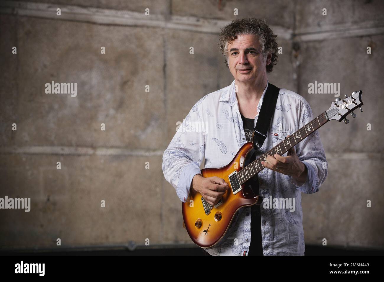 Jakko jakszyk hi-res stock photography and images - Alamy