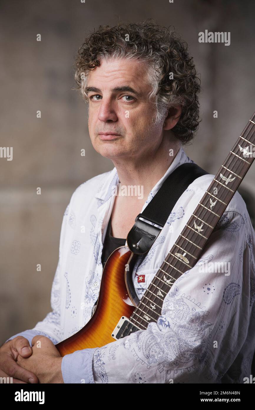 Jakko jakszyk hi-res stock photography and images - Alamy
