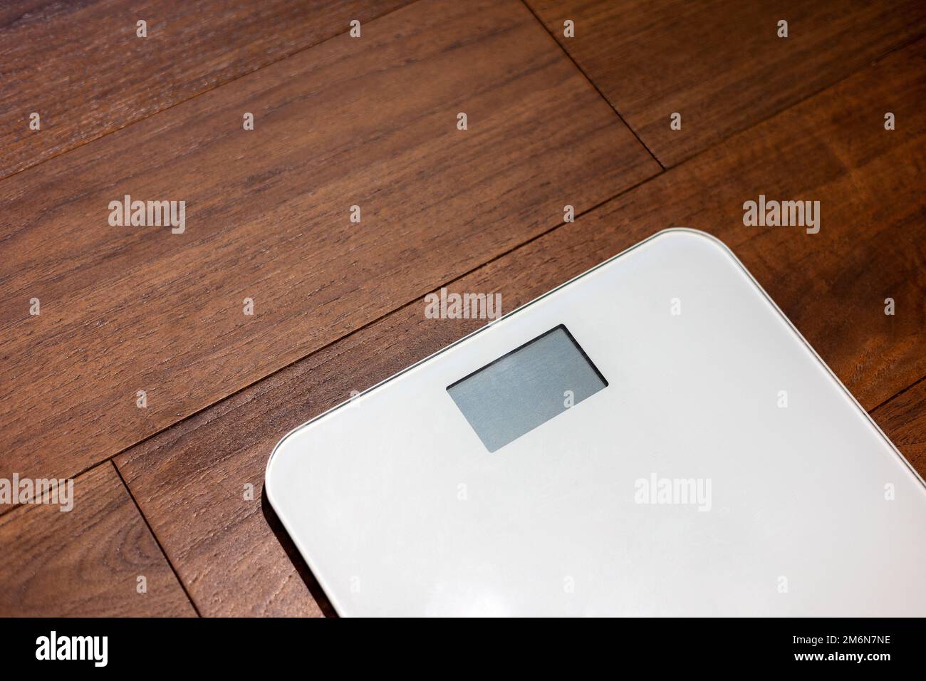 White scale with no number on the ground Stock Photo - Alamy