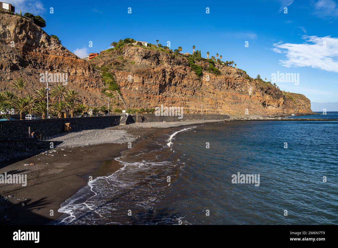 Der Strand Playa de la Cueva in der Hauptstadt San Sebastián de La Gomera, La Gomera, Kanarische ...