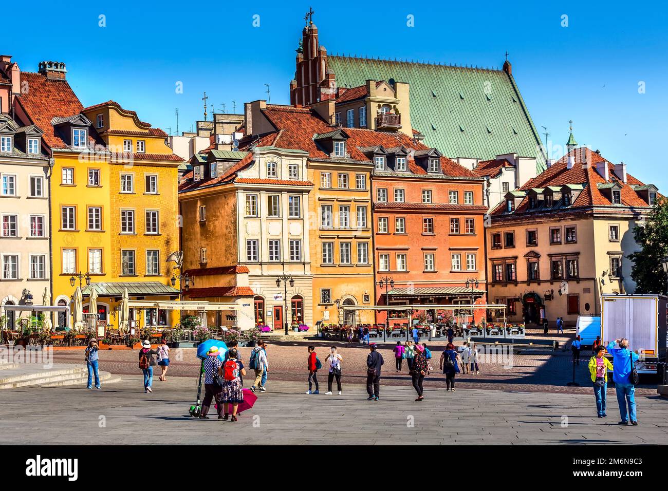 Warsaw, capital of Poland castle square view Stock Photo - Alamy