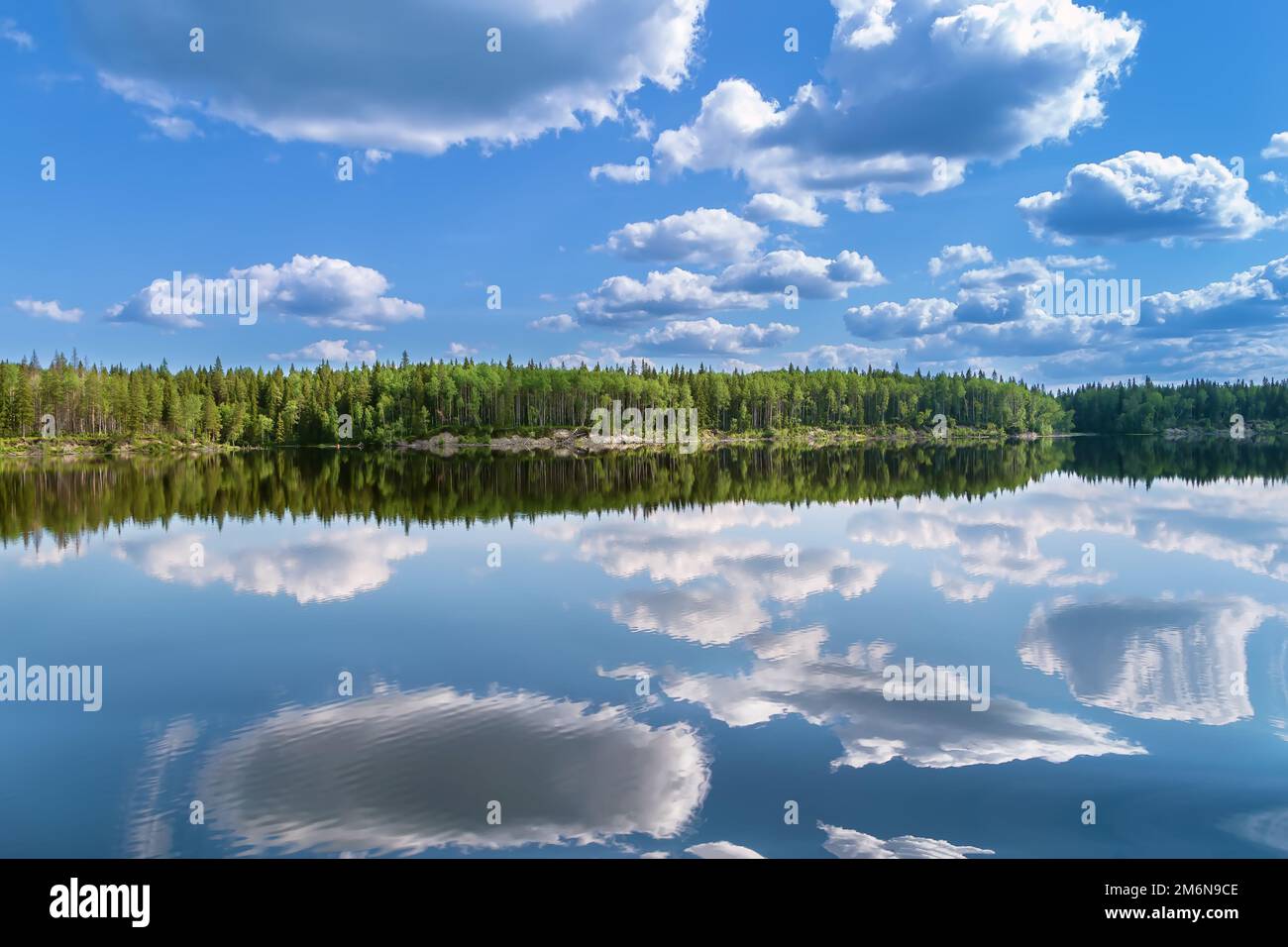 Simmetry hi-res stock photography and images - Alamy