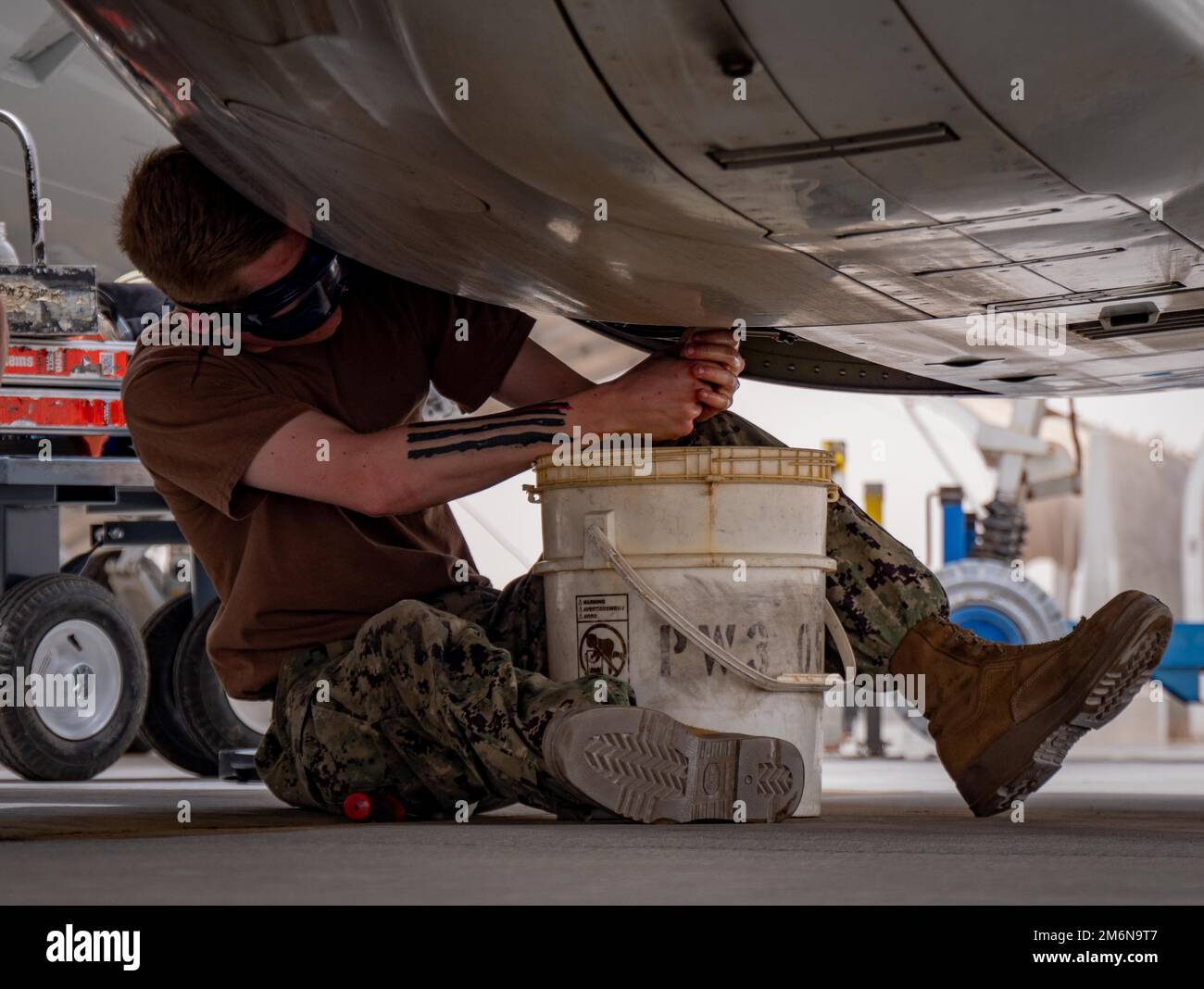 Machinists mate 3rd class hi-res stock photography and images - Alamy