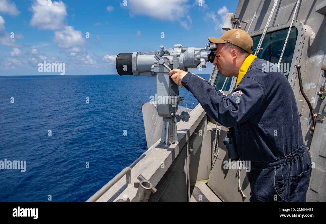 220501-N-JX182-1007 SOUTH CHINA SEA (May 1, 2022) Boatswain’s Mate 1st ...