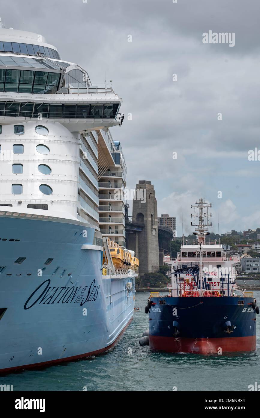Sydney Aust. Jan 04, 2022: Royal Caribbean cruise ship Ovation of The ...