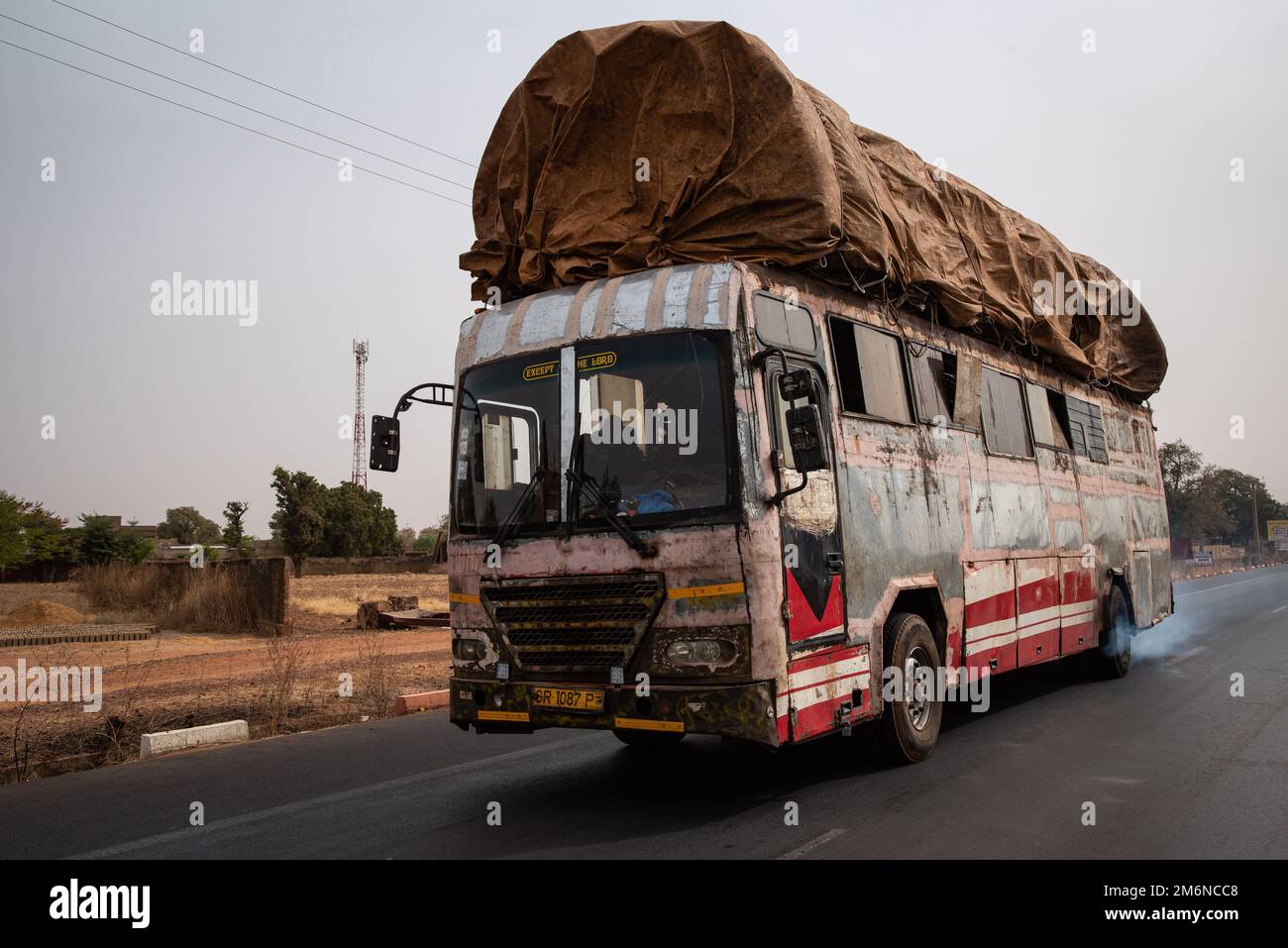 Bus solaire hi-res stock photography and images - Alamy