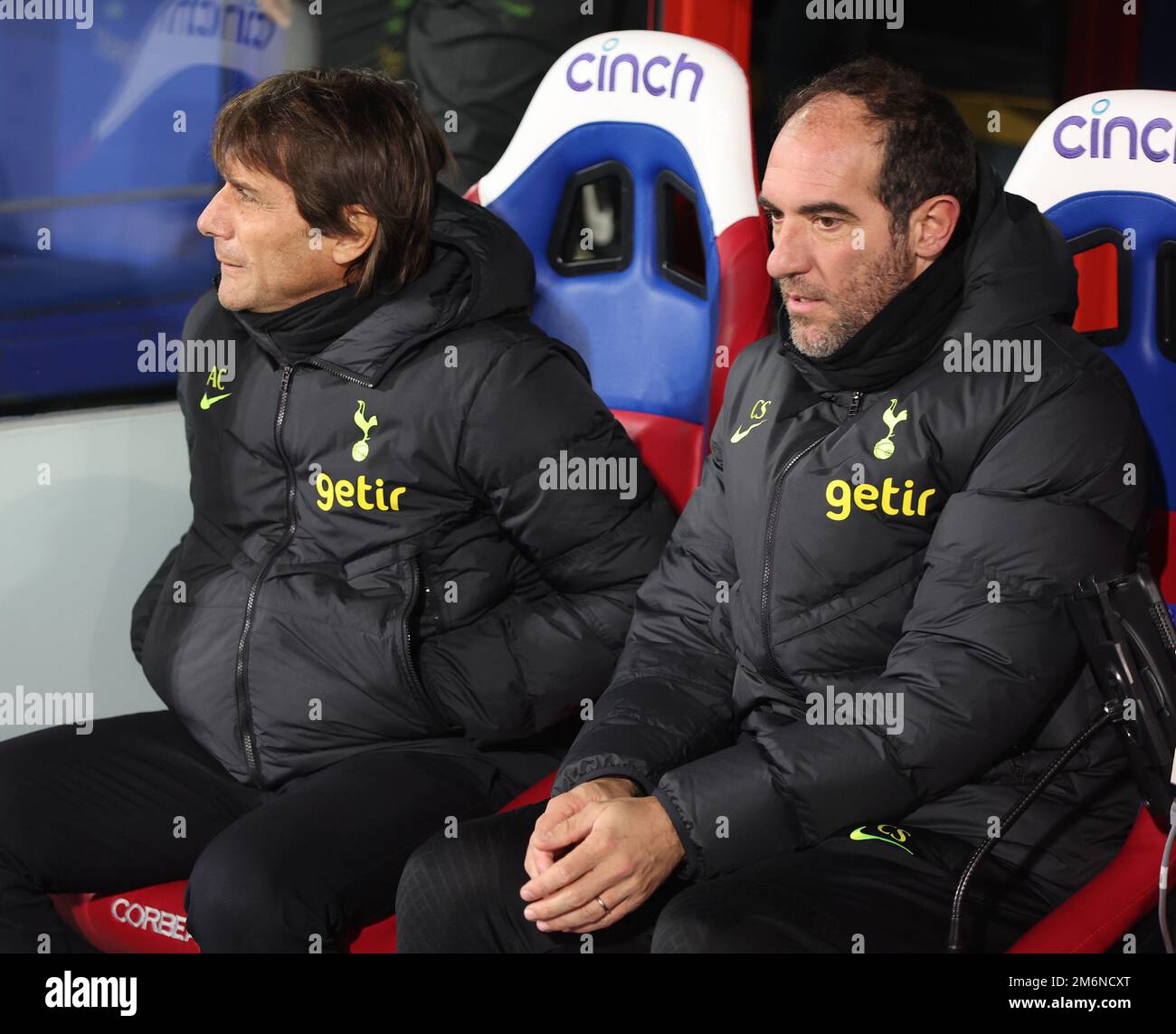 London ENGLAND - January 04:L-R Tottenham Hotspur manager Antonio Conte ... London ENGLAND - January 04:L-R Tottenham Hotspur manager Antonio Conte ...