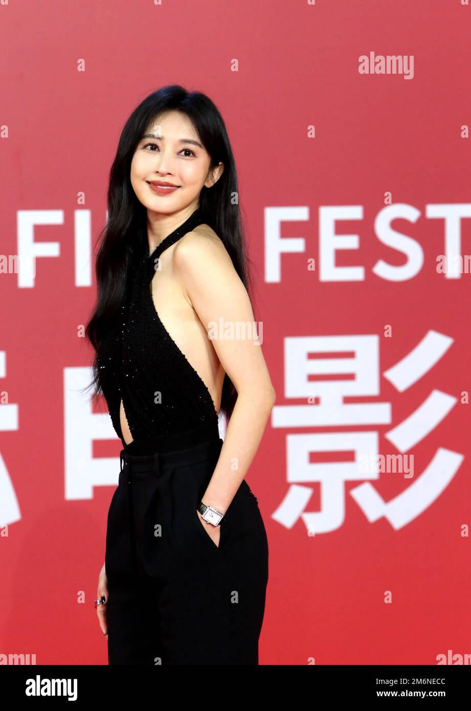 Chinese actress Zhang Li attended the red carpet for the closing of the 9th Silk Road ...