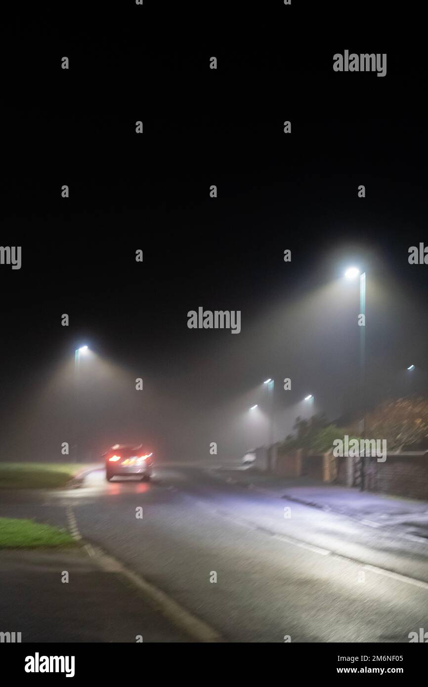 Car night lights urban hi-res stock photography and images - Alamy