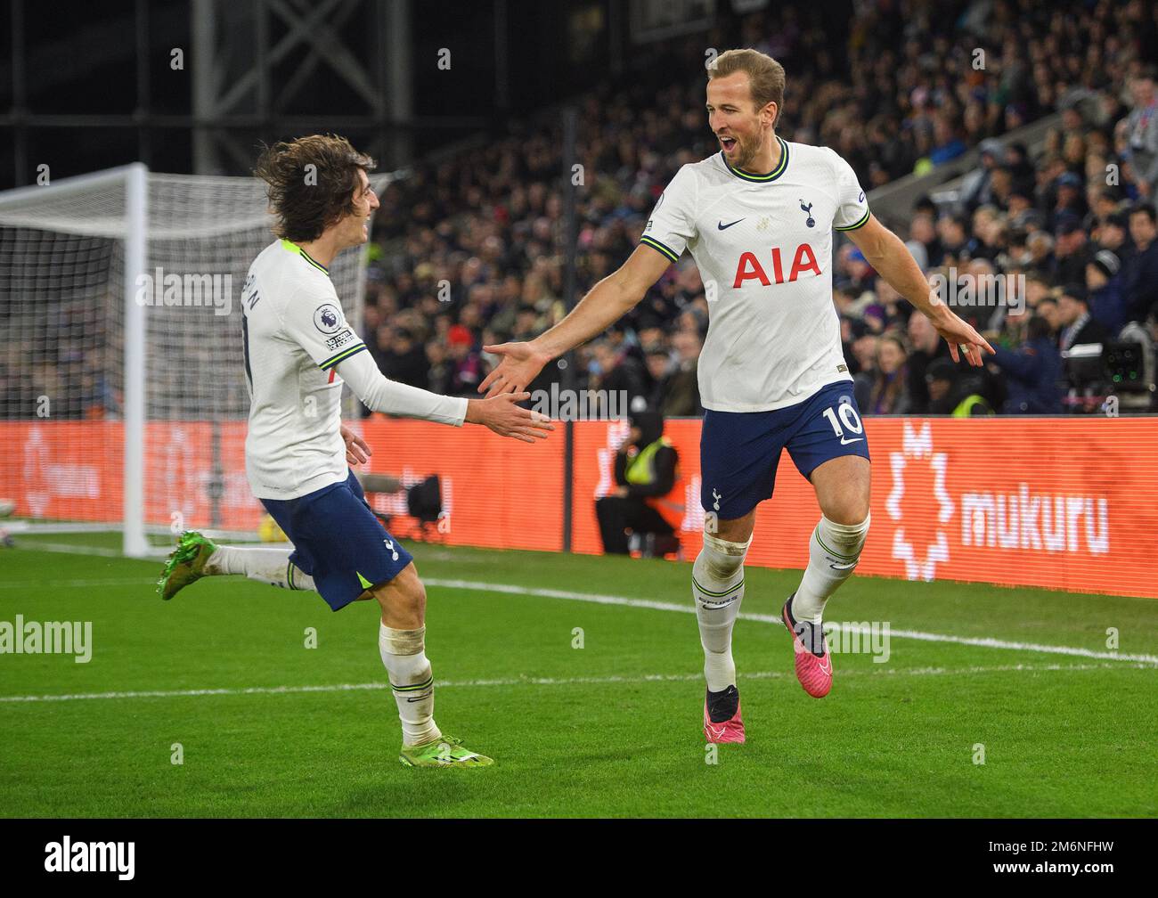 Bryan gil tottenham kane hi-res stock photography and images - Alamy