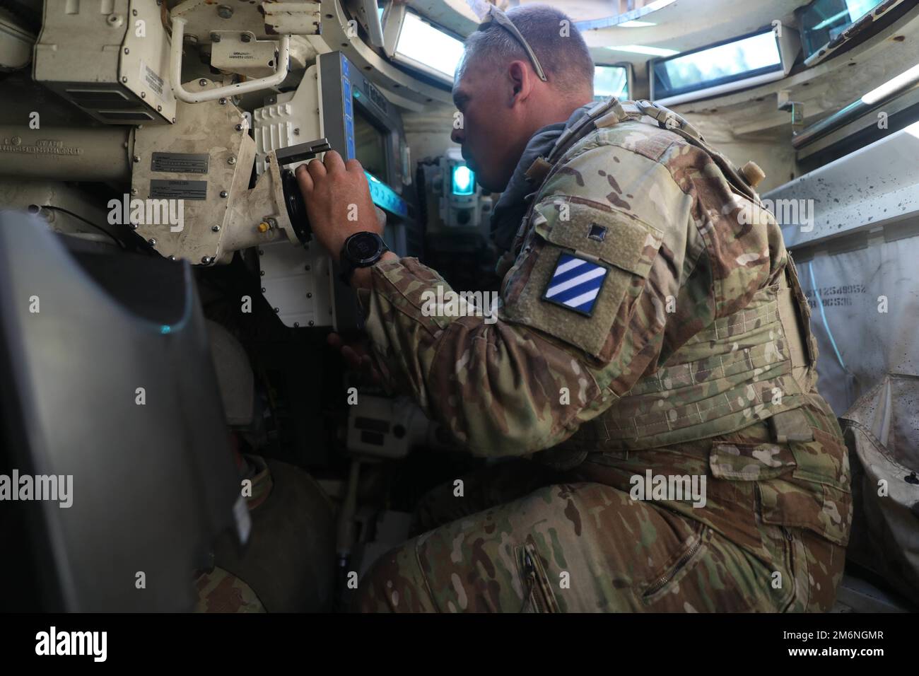U.S. Army Staff Sgt. Steven Shives, an M1 armor crewman gunner, master ...