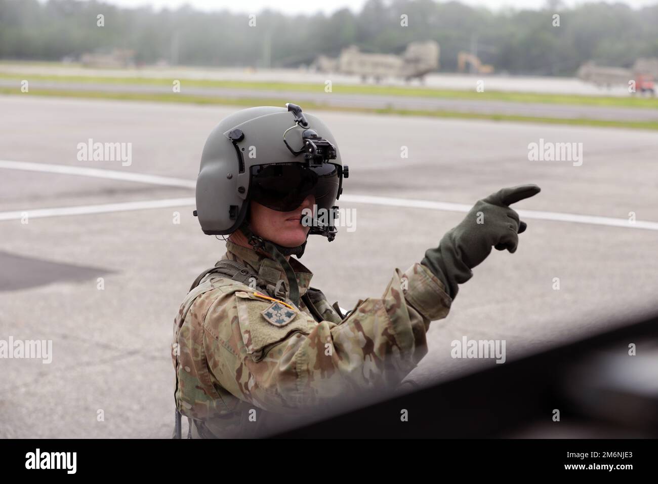 Staff Sgt. Michael Kelly, a CH-47 Chinook helicopter flight engineer ...