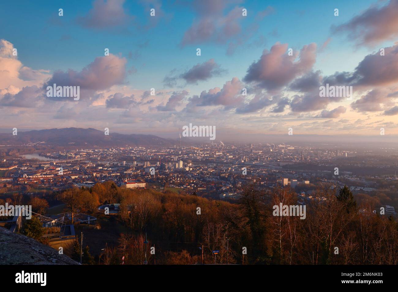 Linz aerial hi-res stock photography and images - Alamy