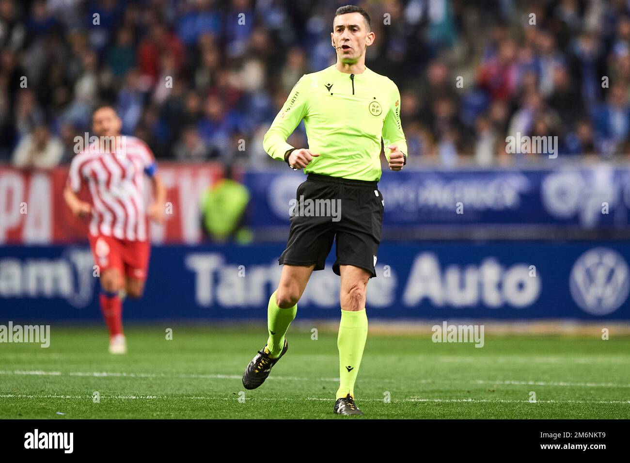 Referee Alejandro Muniz Ruiz during the Copa SM El Rey match between ...