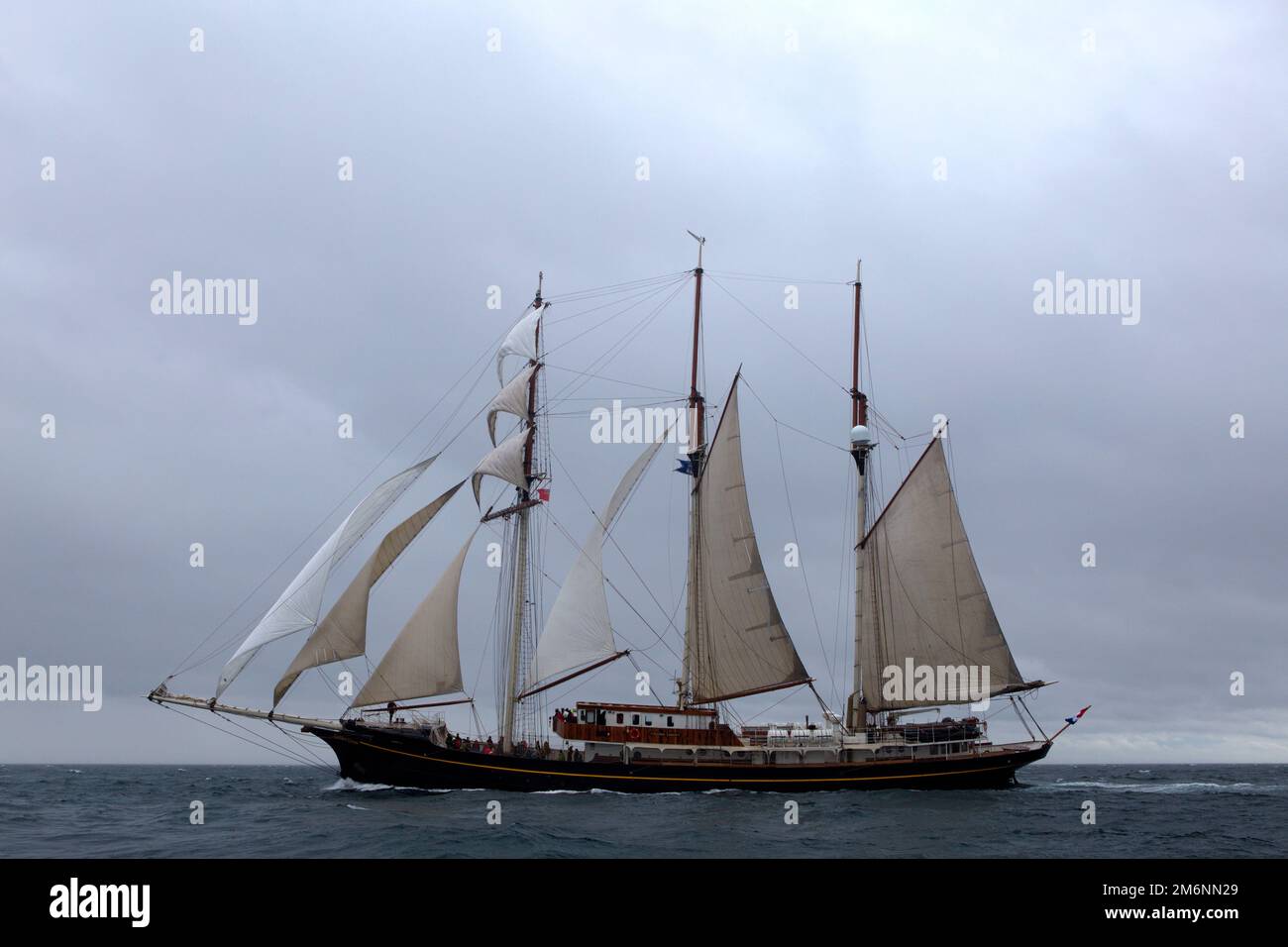 Dutch topsail schooner Gulden Leeuw, Port Rush race start, 2015 Stock ...