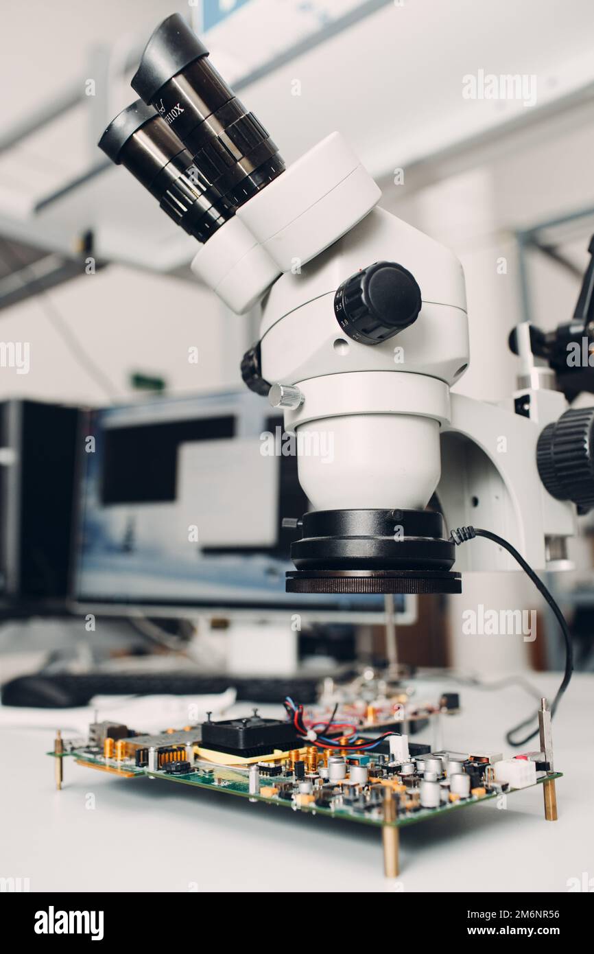 Microscope scientific tool hi-res stock photography and images - Alamy