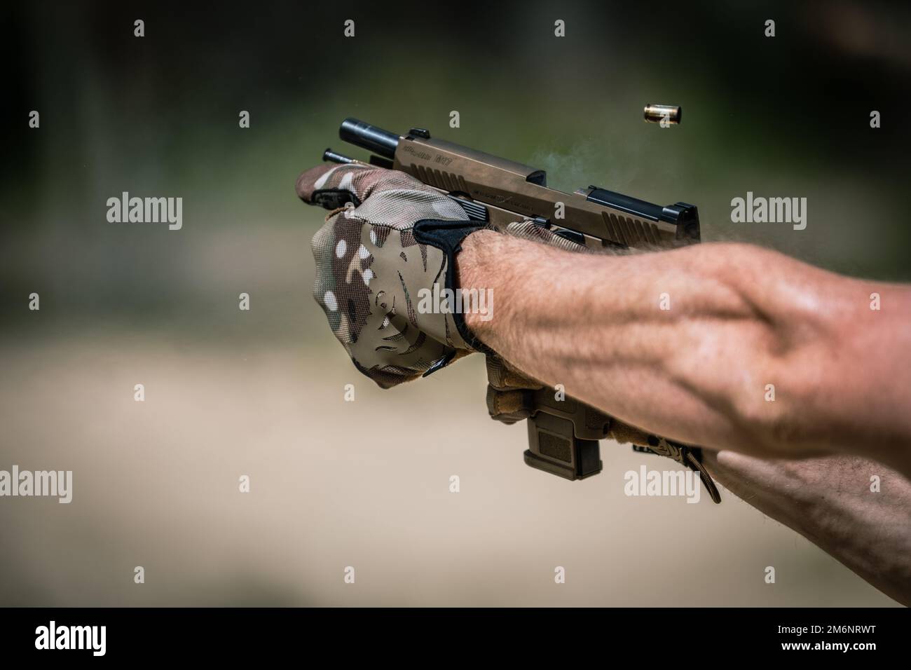 U.S. Army and Czech Special Forces participate in weapons training ...