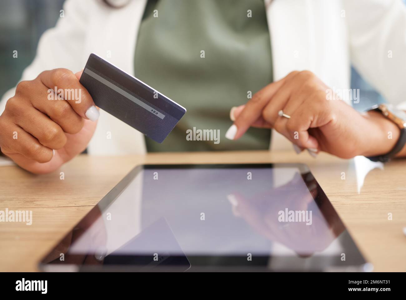 Marketing online hi-res stock photography and images - Alamy