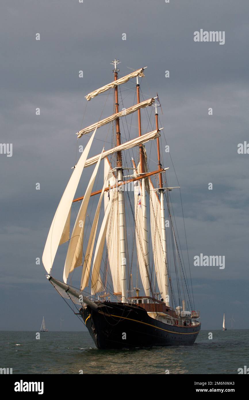 Dutch topsail schooner Gulden Leeuw, race start after Antwerp, 2010 ...