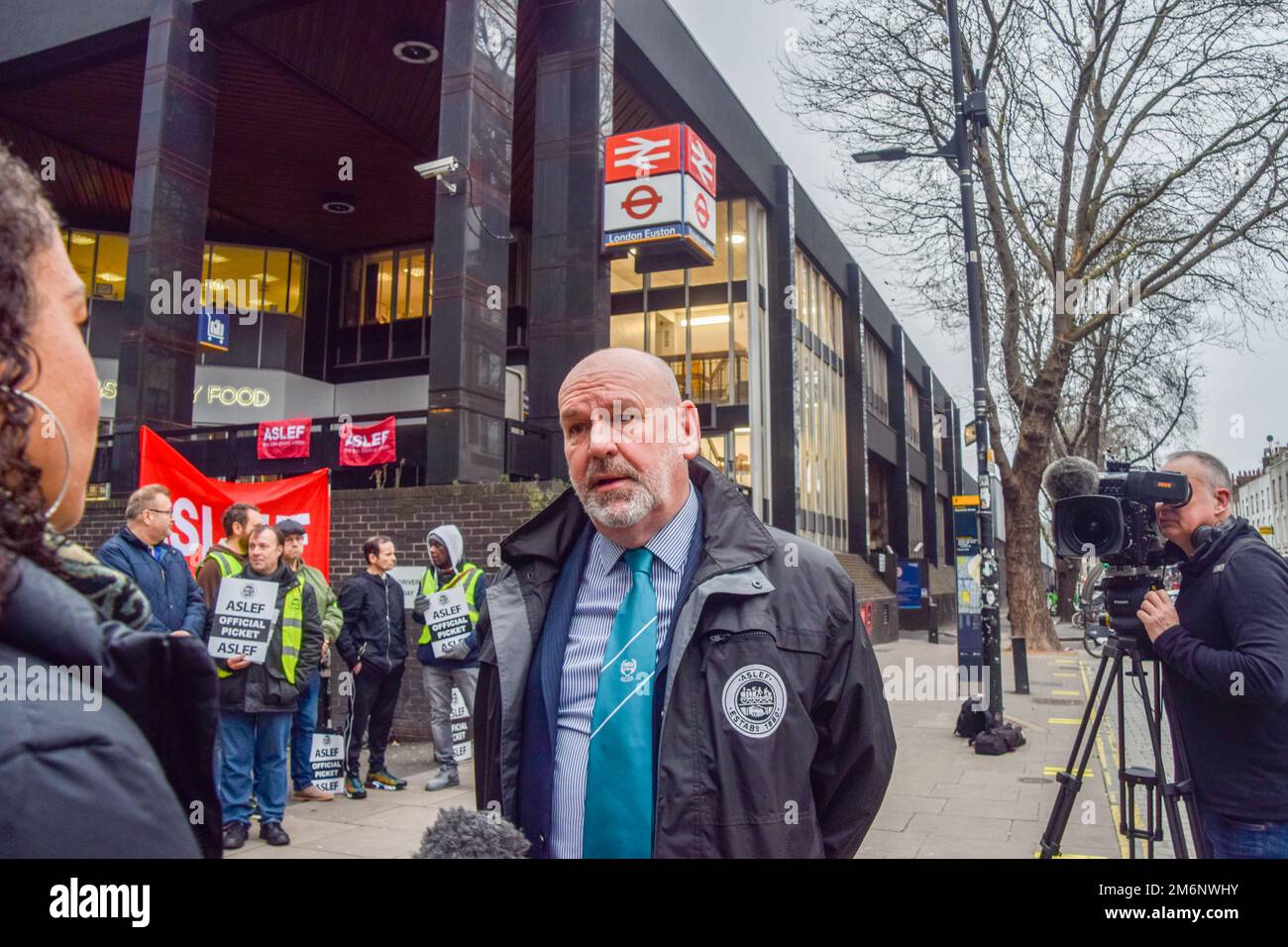 London, UK. 05th Jan, 2023. Mick Whelan, general secretary of ASLEF ...