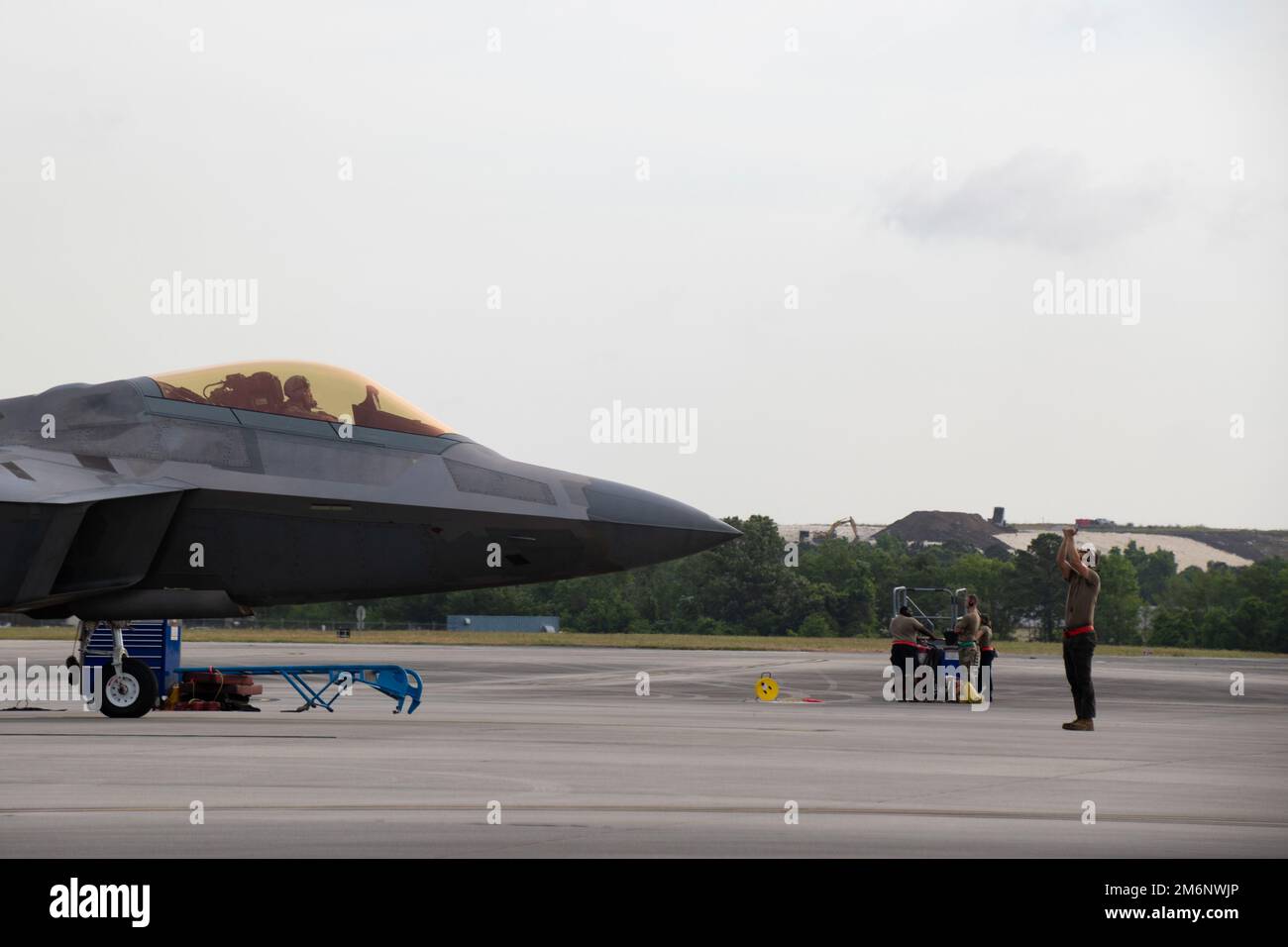 A U.S. Air Force crew chief with the 192nd Fighter Wing, Virginia Air ...