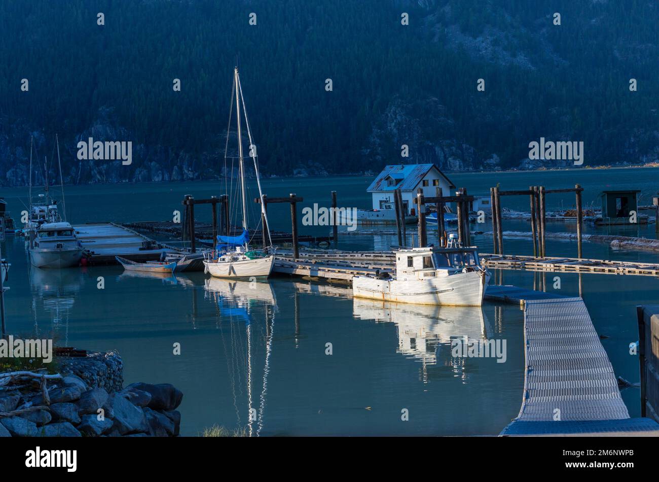 Bella coola valley hi-res stock photography and images - Alamy