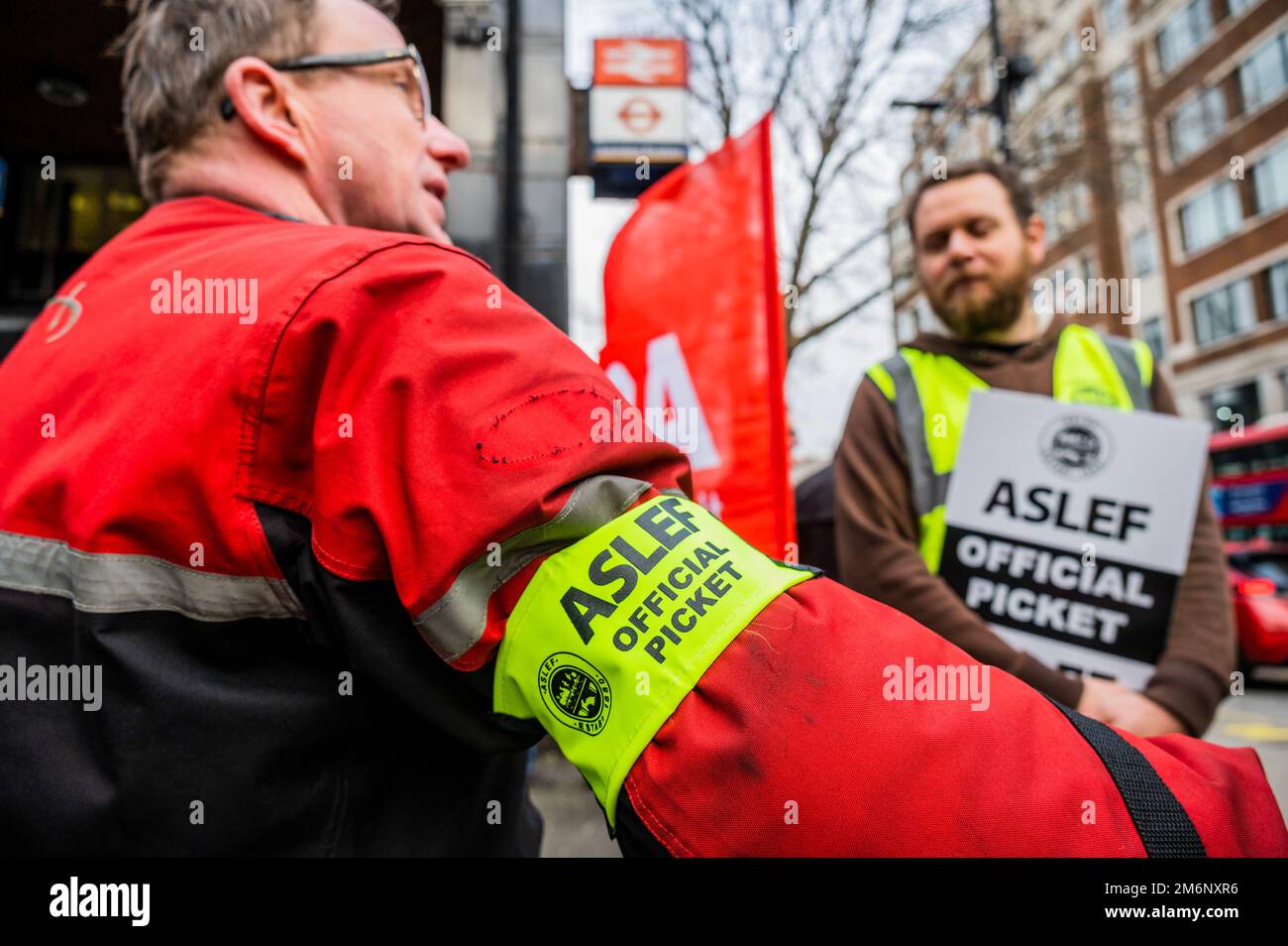London, UK. 5th Jan, 2023. Mick Whelan, General Secretary of ASLEF ...