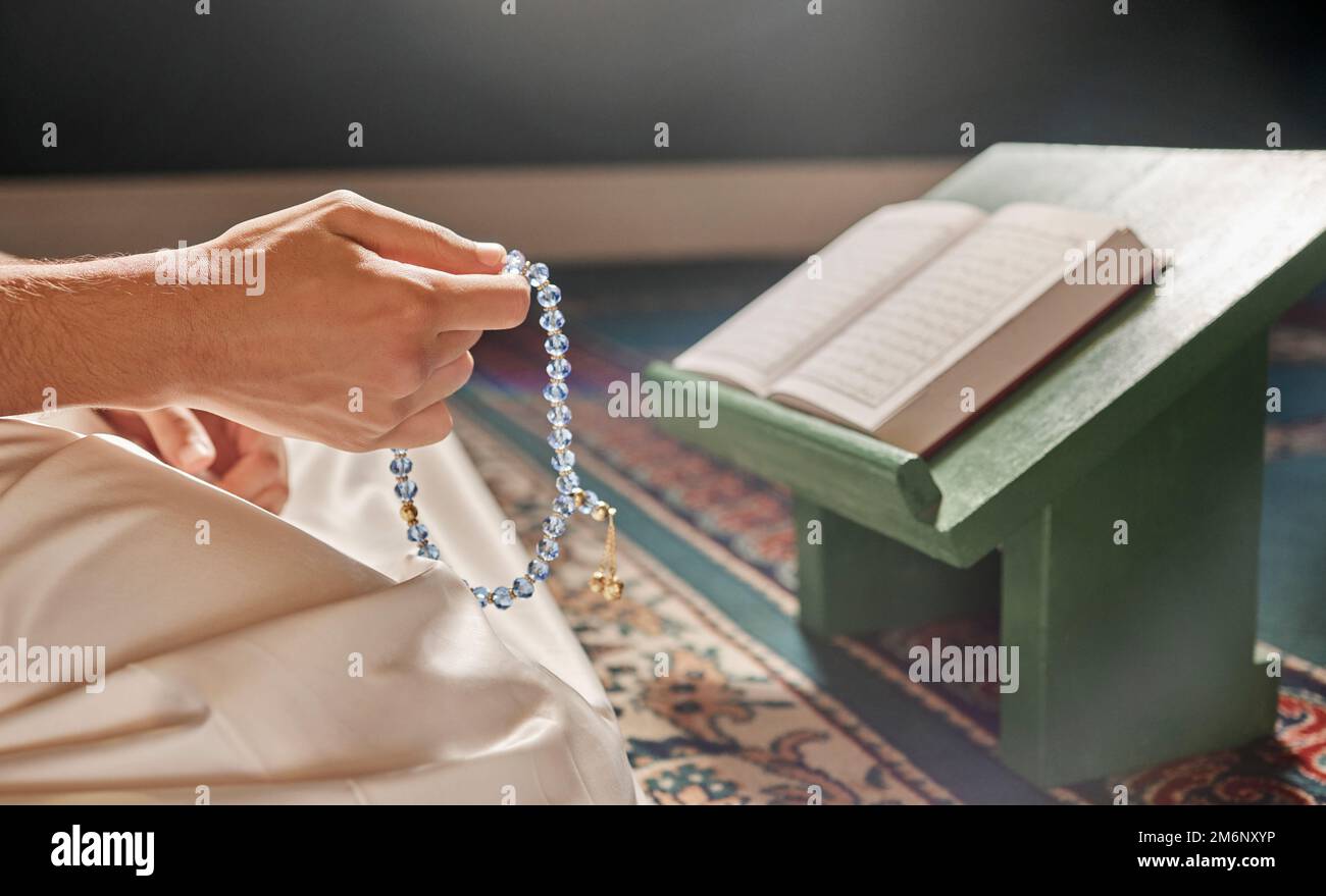 Muslim praying hands hi-res stock photography and images - Alamy