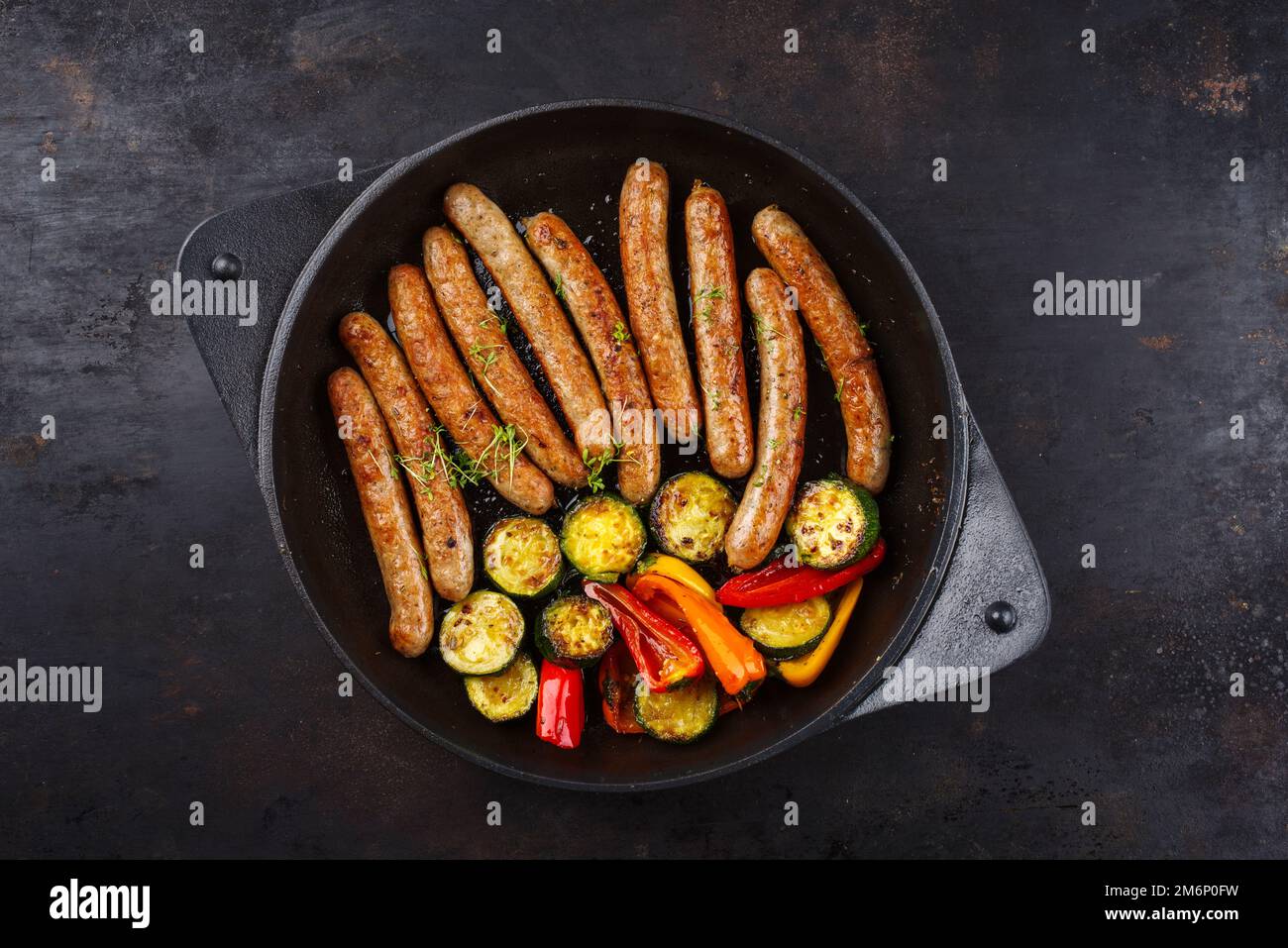 Skillet fry lamb hi-res stock photography and images - Alamy
