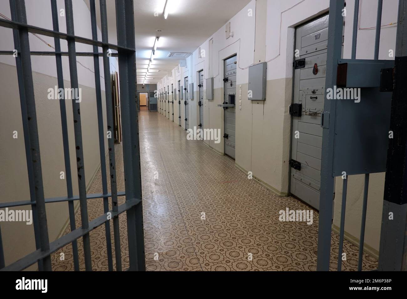 Memorial STASI prison HohenschÃ¶nhausen Stock Photo - Alamy
