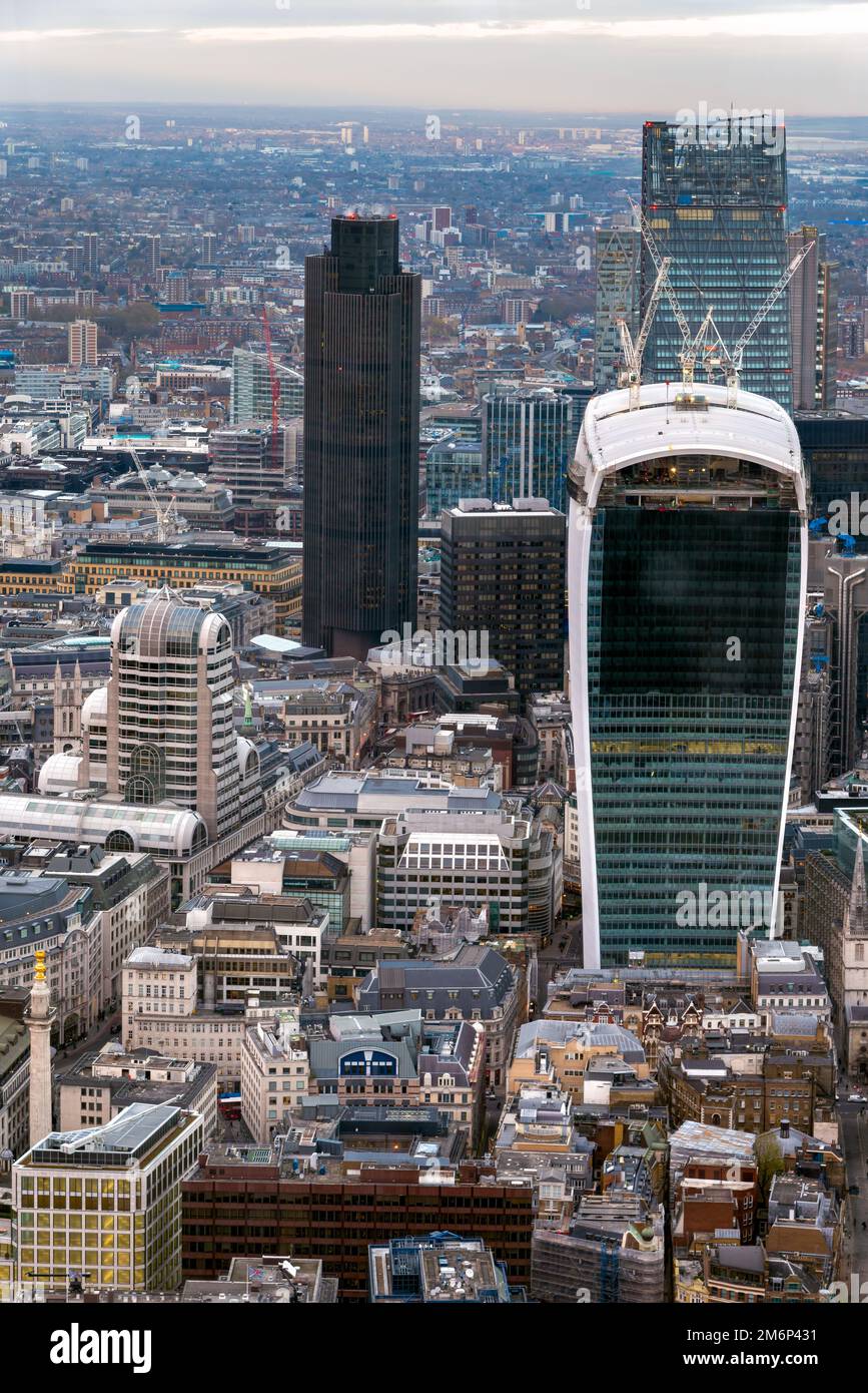 London vertical aerial hi-res stock photography and images - Alamy