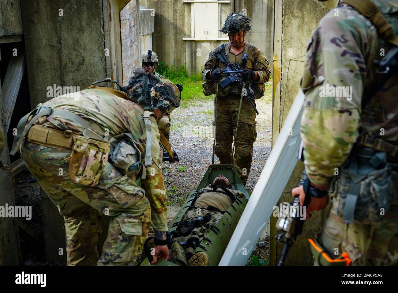 Soldiers from 2nd Battalion, 327th Infantry Regiment "No Slack", 1st ...