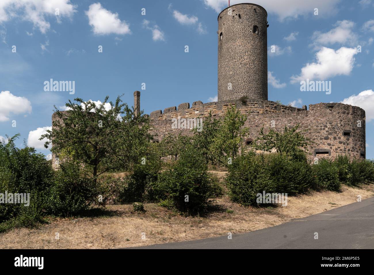 Castle ruin MÃ¼nzenberg in Wetterau, Hesse Stock Photo - Alamy