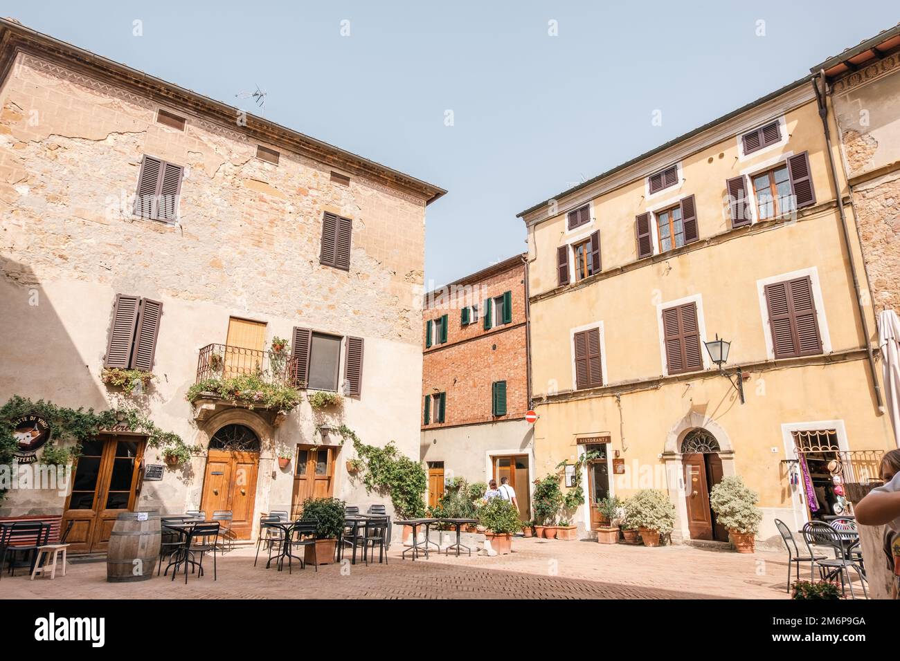 Beautiful view of Tuscany landscape and landmarks. Summer in Italy ...