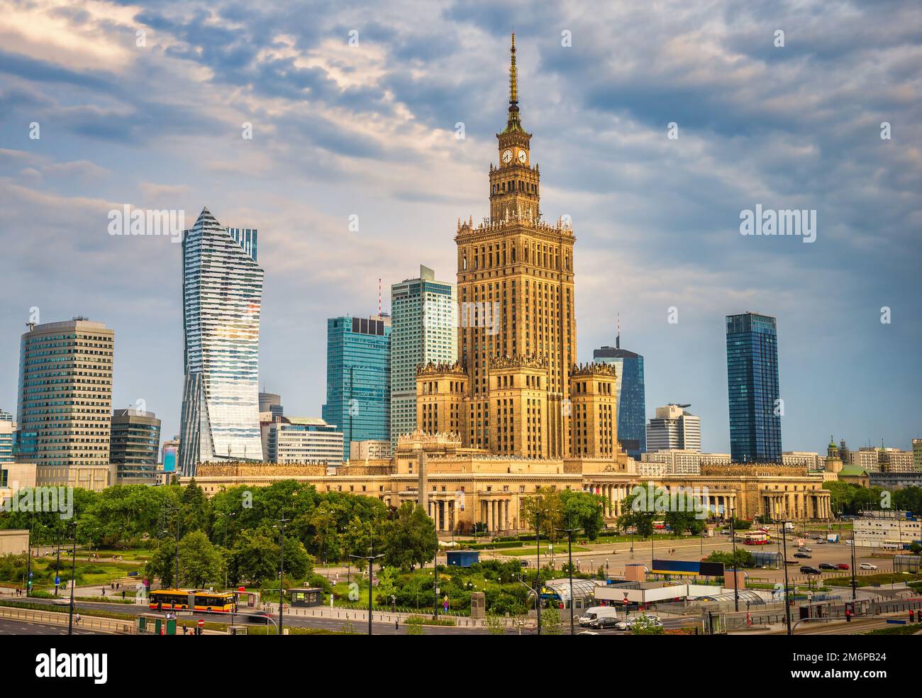 Rain in warsaw hi-res stock photography and images - Alamy