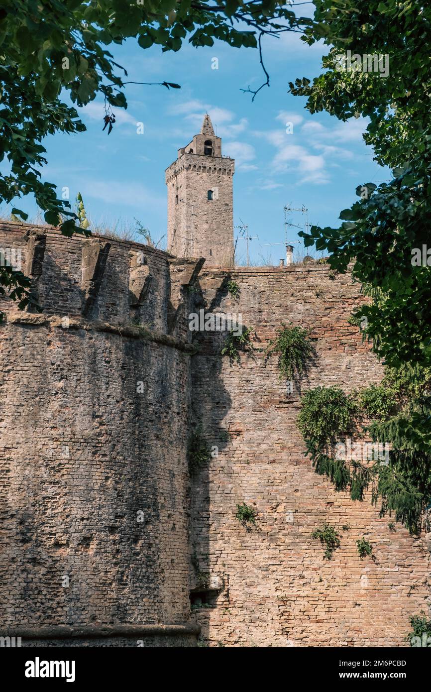 Beautiful view of ancient San Gimignano, Tuscany landscape and ...