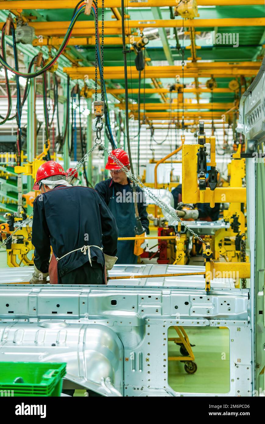 Truck assembly plant hi-res stock photography and images - Alamy
