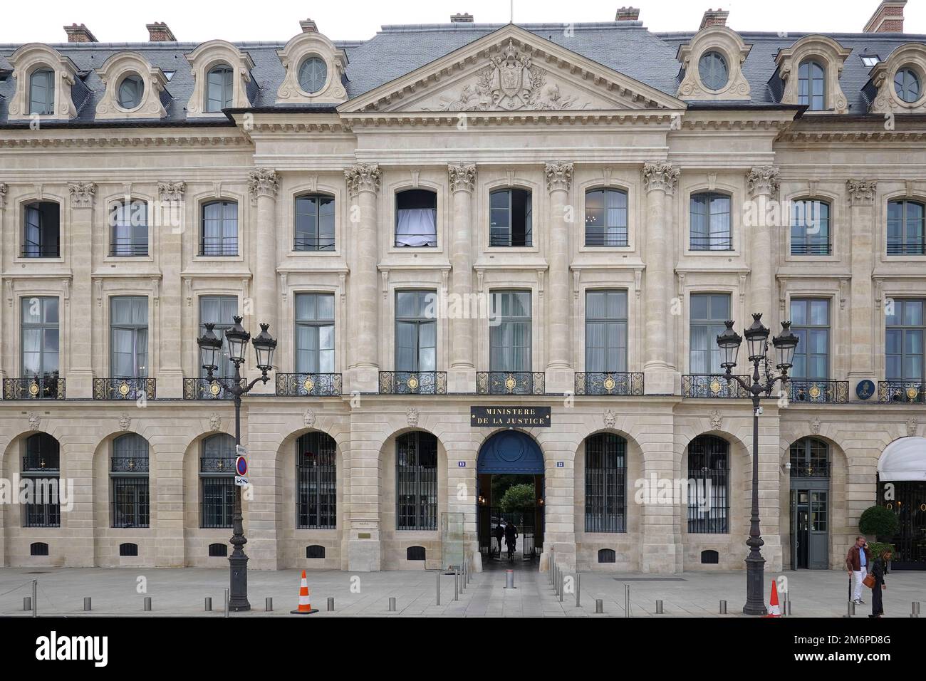 Ministère de la justice place vendome hi-res stock photography and ...