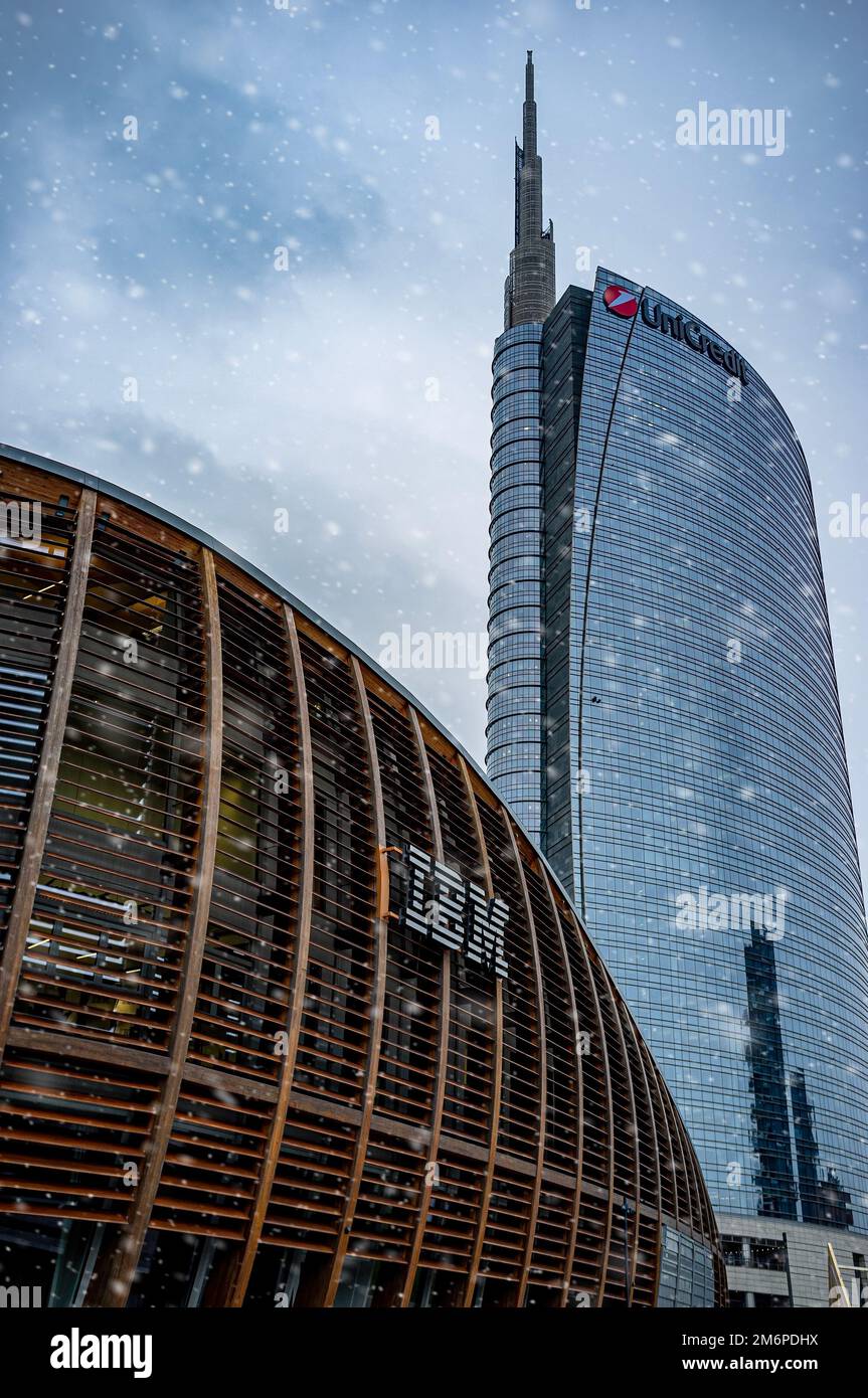 15 dec. 2022, Milan , Italy: View of the Unicredit Tower and IBM ...