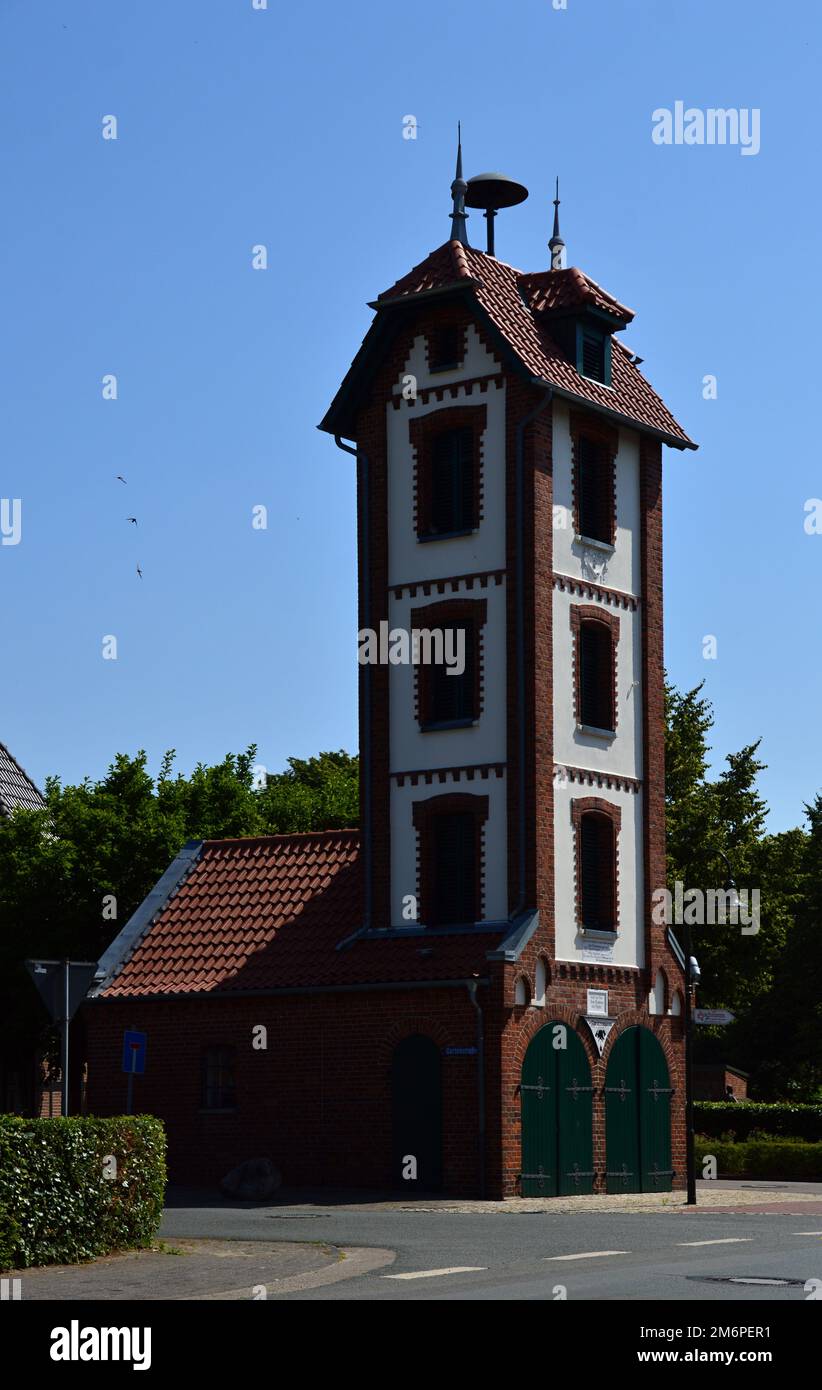 Fire fighters station hi-res stock photography and images - Alamy
