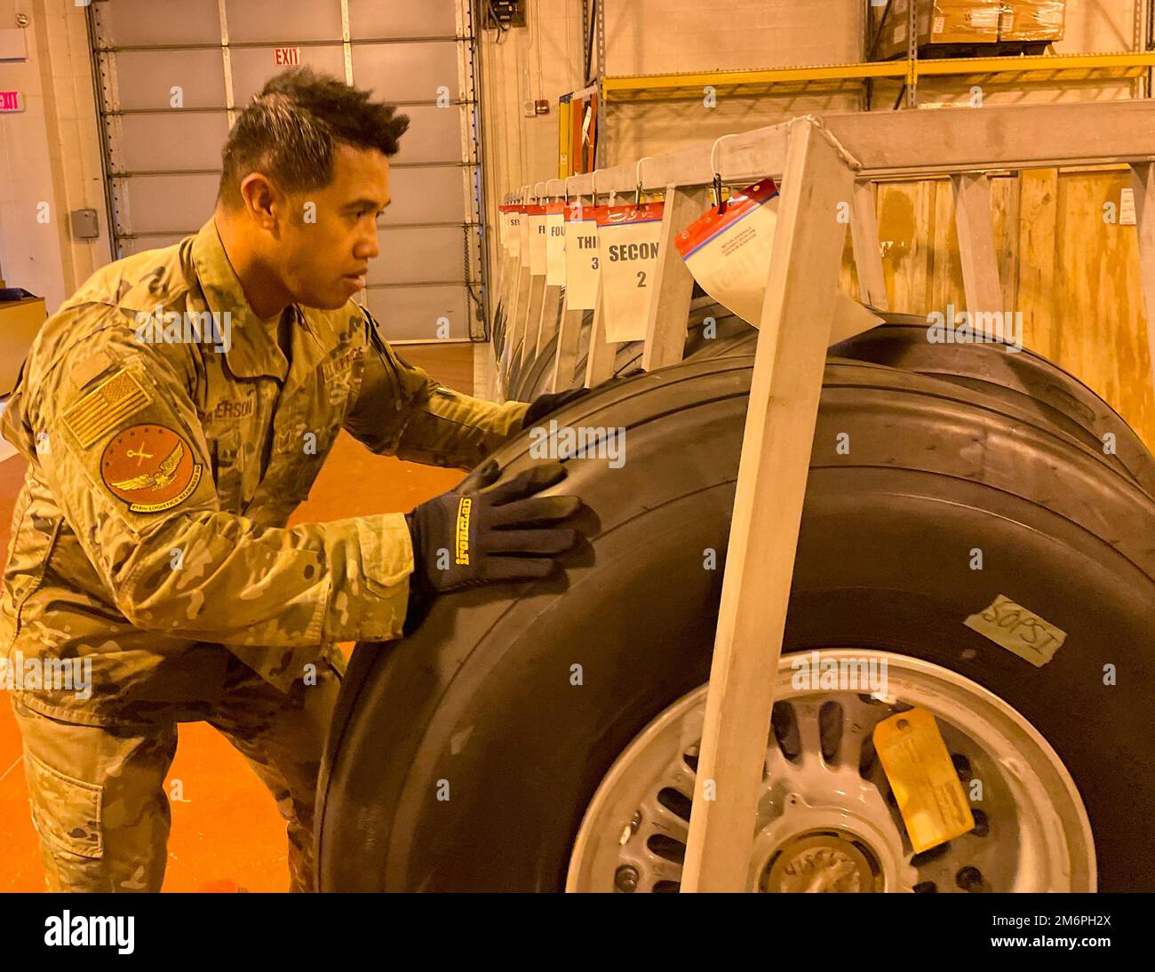 914th lrs hi-res stock photography and images - Alamy