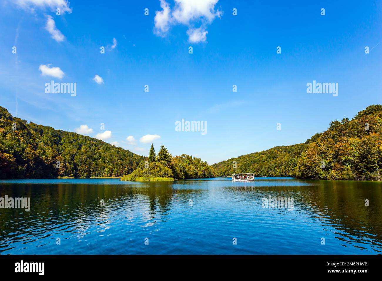 Landscape island overgrown forest hi-res stock photography and images ...